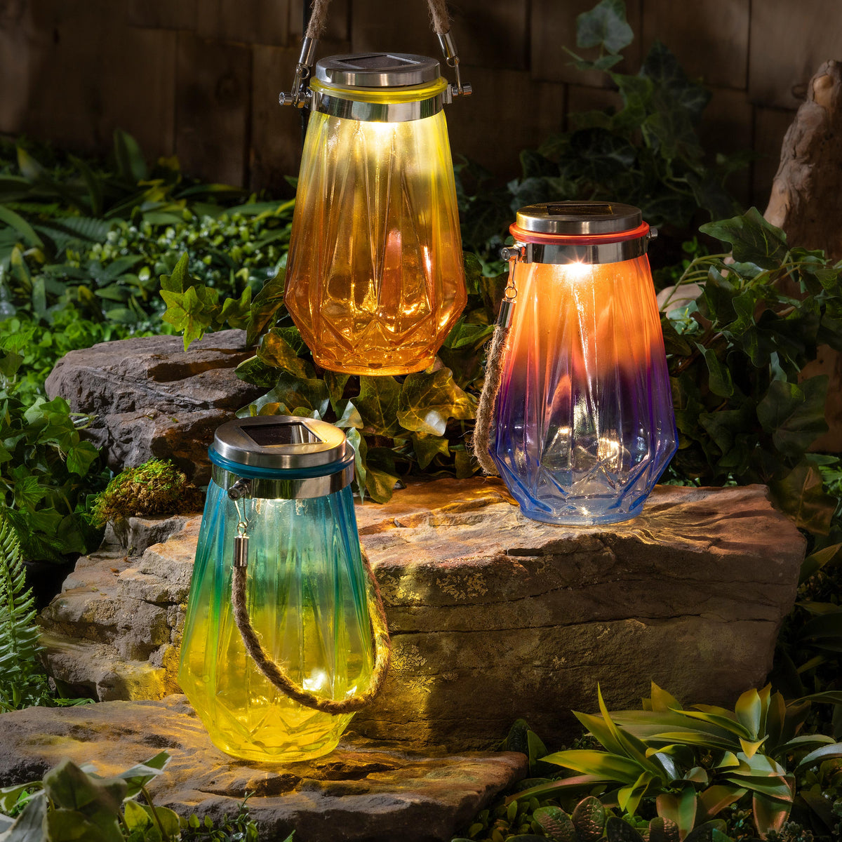 Diamond Ombre Glass Solar Lantern – Bird House on the Greenway